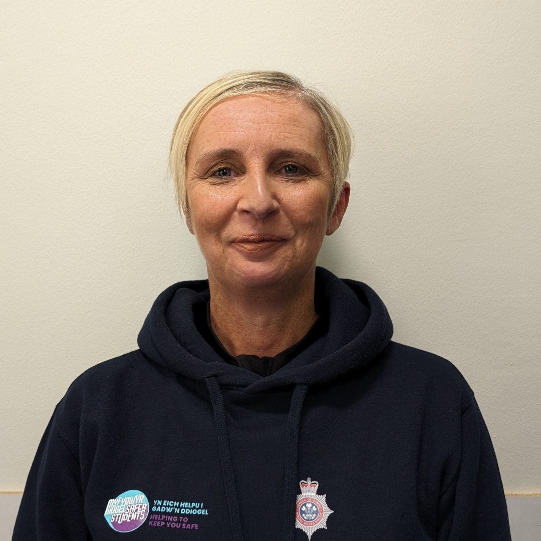 Emma Warner's Instagram, Twitter & Facebook on IDCrawl